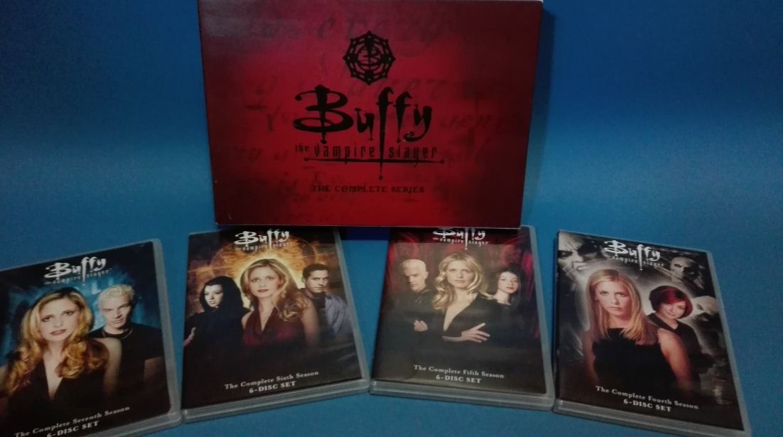 Buffy the Vampire Slayer- The Complete Series DVD Collector's Edition ...